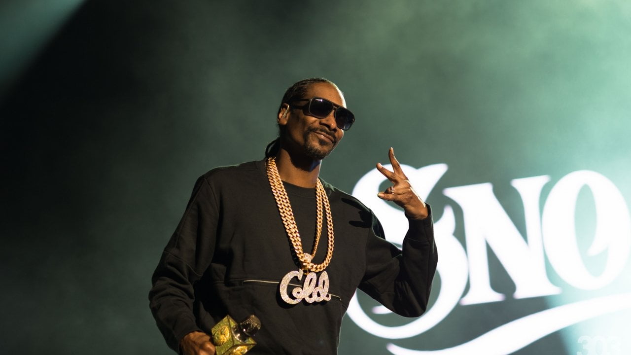 Snoop Dogg’un Metaverse Komşusu Olmak İsteyen Biri 450.000 Dolar Ödedi ...